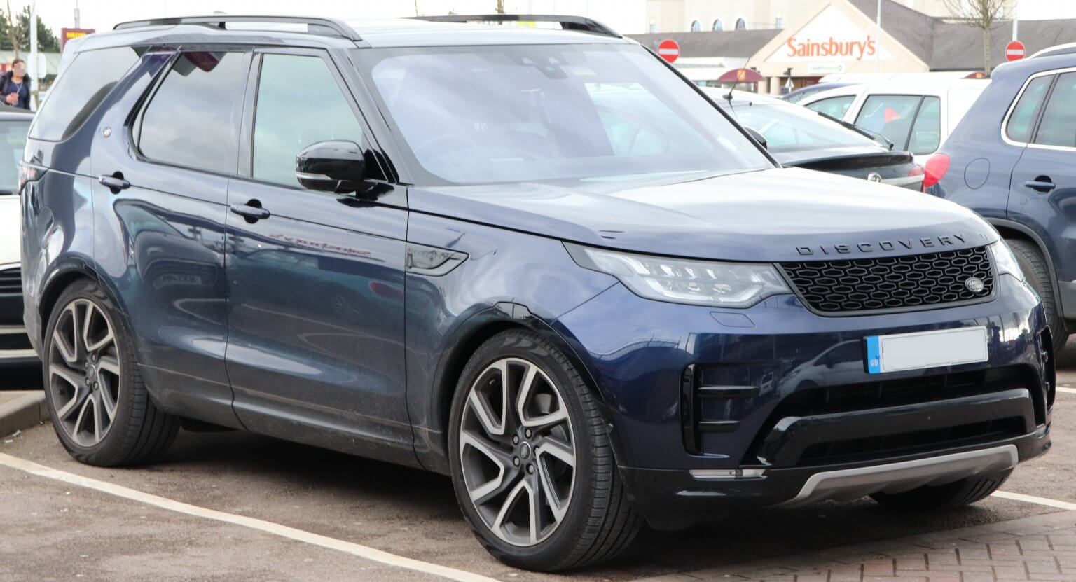 The Exact Bolt Pattern Of All Land Rover - The Driver Adviser