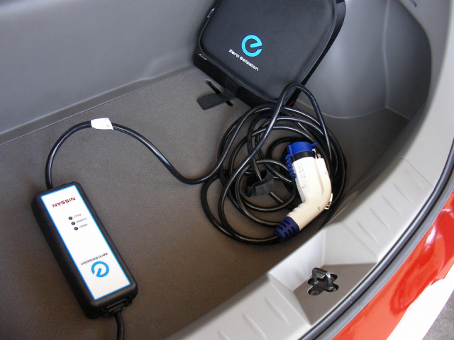 Charger Types Of A Nissan LEAF (+ Images) - The Driver Adviser