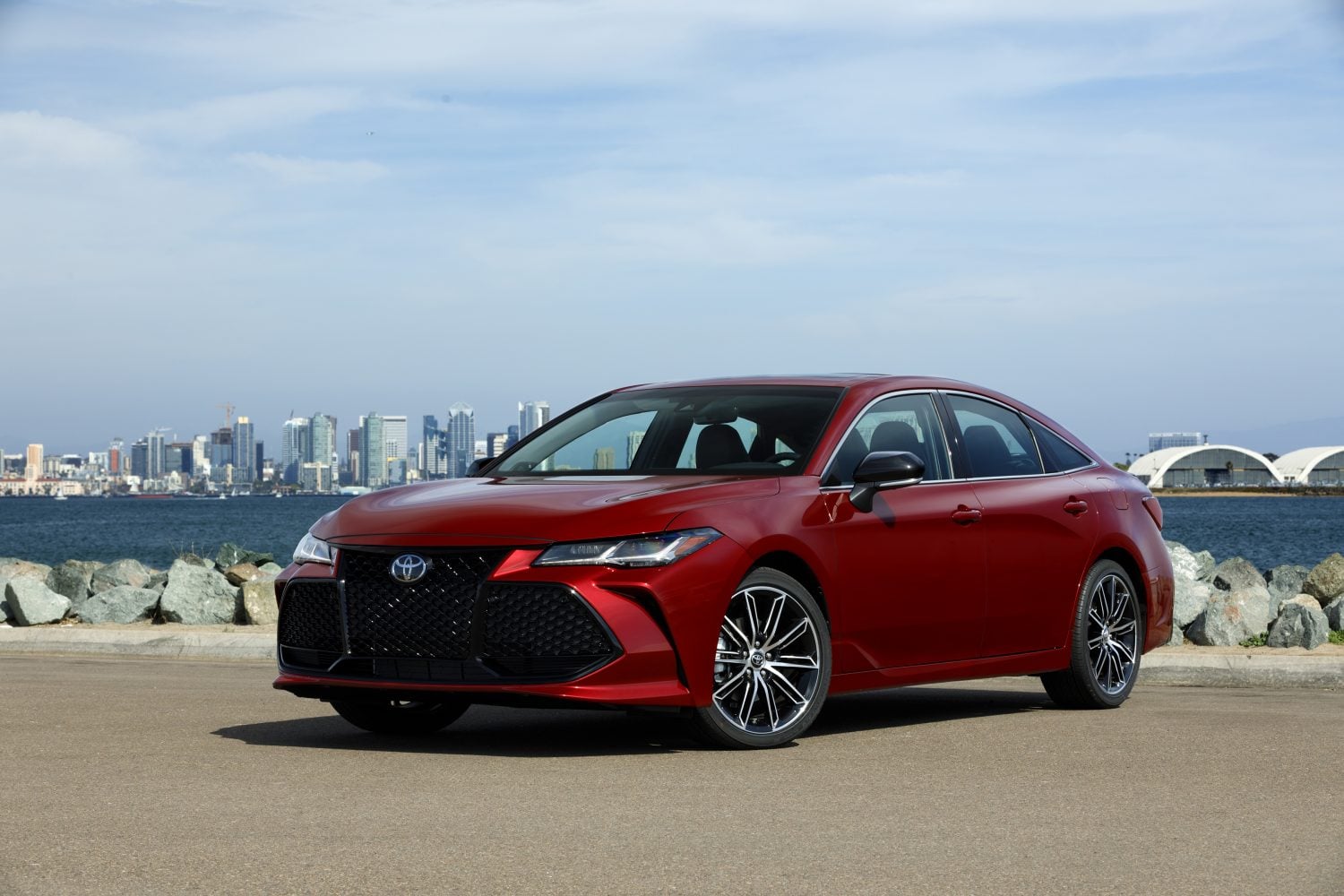 4 Easy-To-Fix Transmission Problems Of The Toyota Avalon - The Driver ...